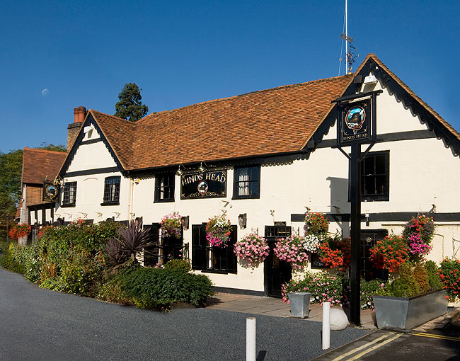 A visit to Heston-town; The Hinds Head